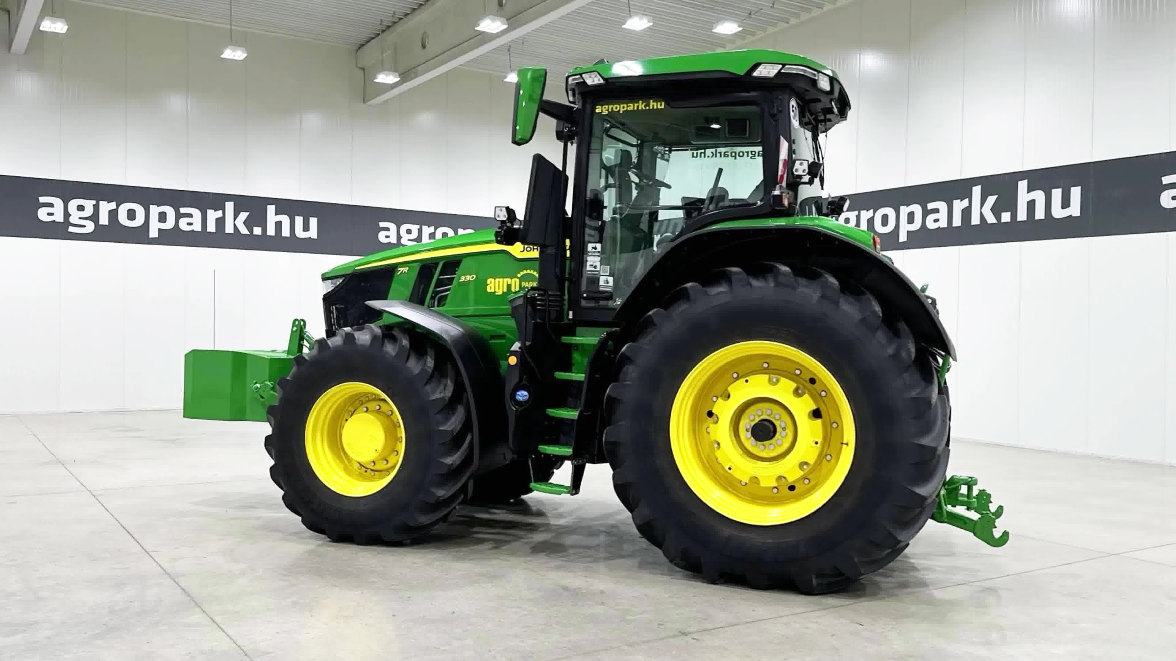 John Deere 7R 330 (1811 hours) - AGROPARK - Value in Agriculture