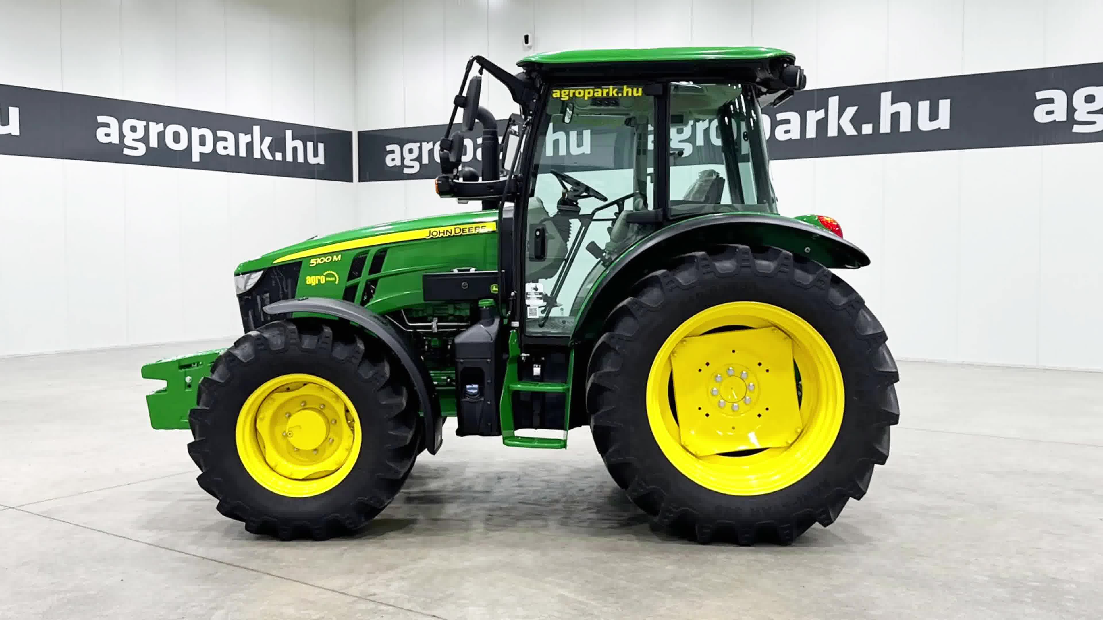New John Deere 5100M - AGROPARK - Value in Agriculture