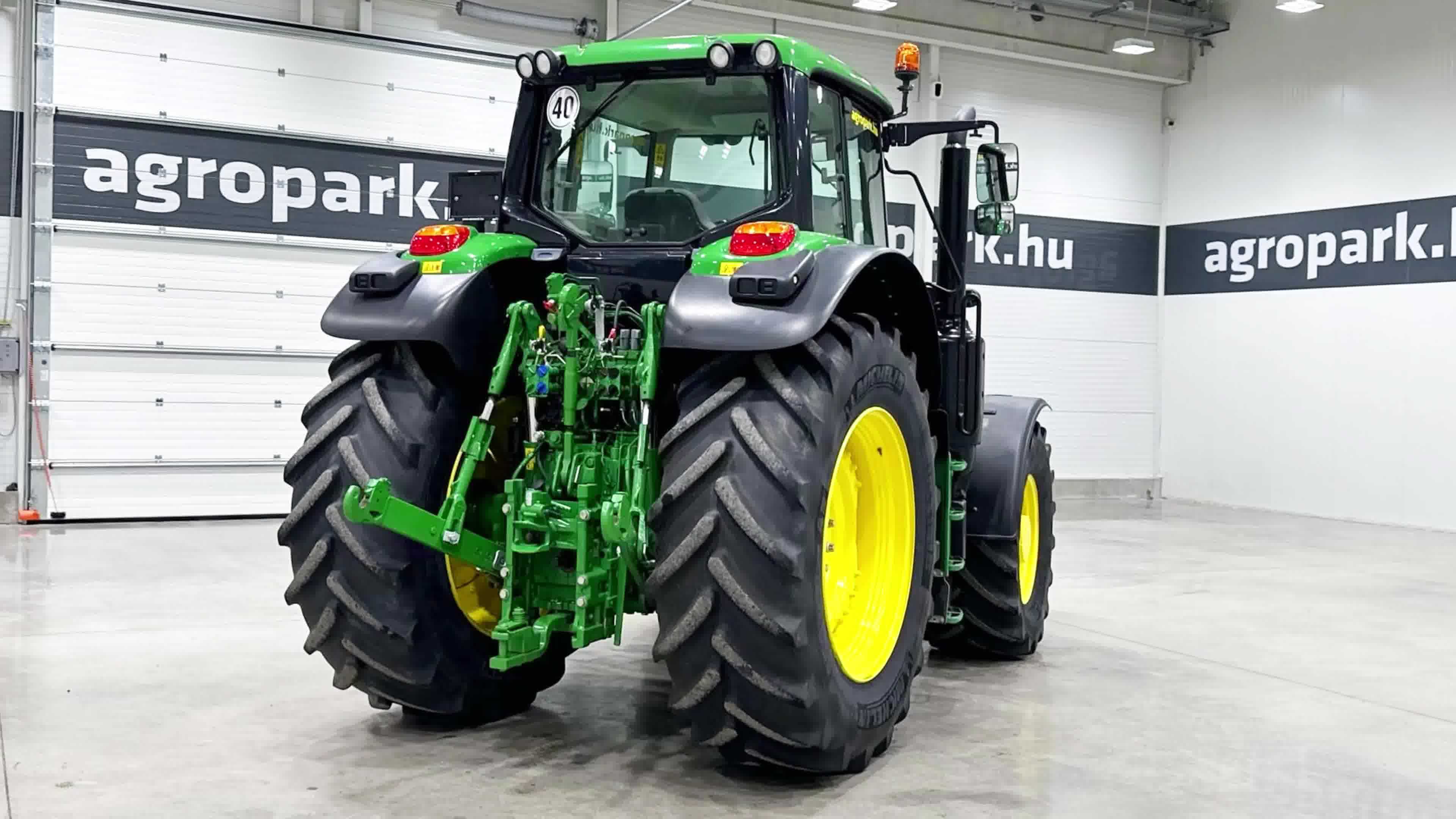 John Deere 6195M (1215 hours) - AGROPARK - Value in Agriculture