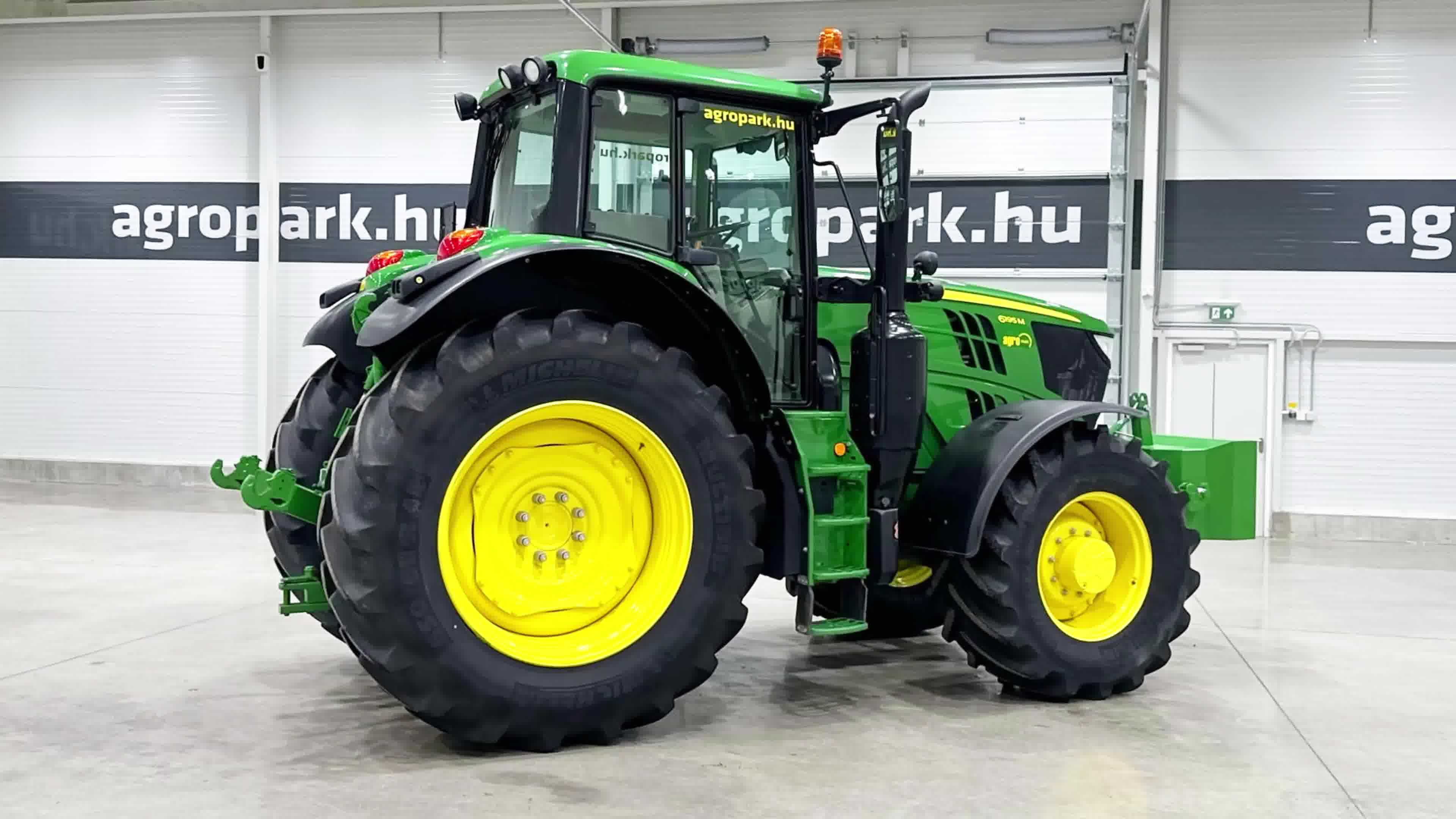 John Deere 6195M (1215 hours) - AGROPARK - Value in Agriculture