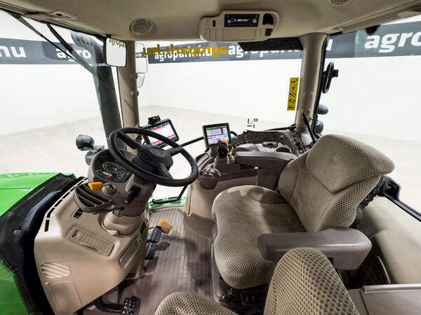 John Deere 6155R (4765 hours)