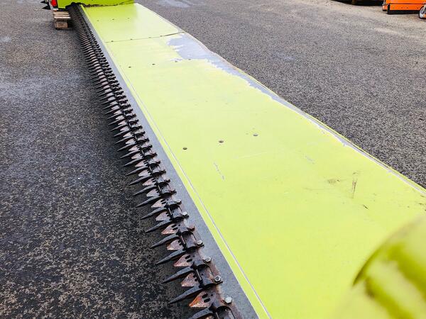 Rape extension for Claas C600 6 m headers
